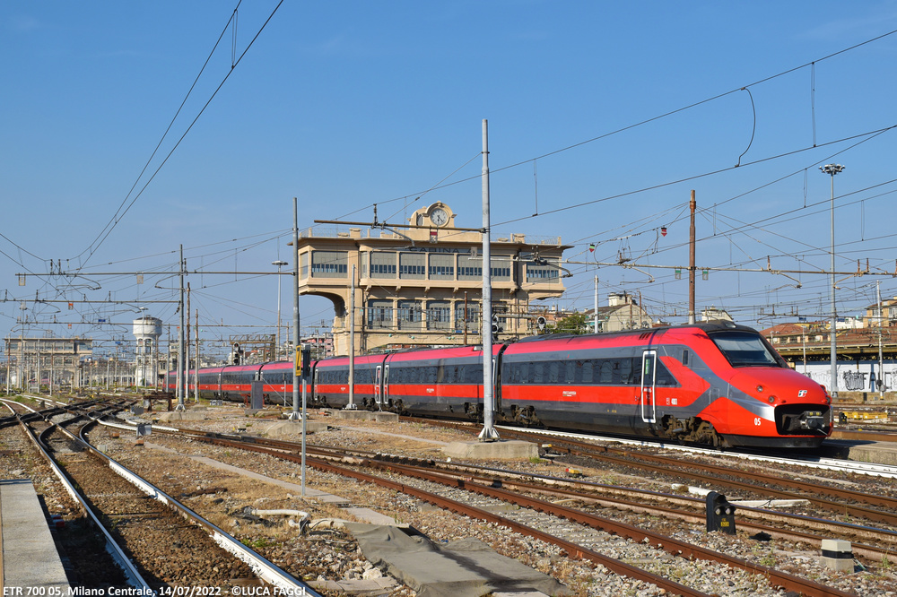 ETR 700 – LIVREA FRECCIAROSSA | Passione Trasporti