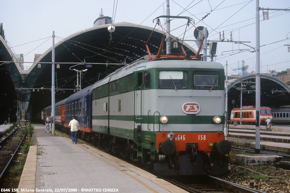 E646 – LIVREA GRIGIO PERLA / VERDE MAGNOLIA | Passione Trasporti